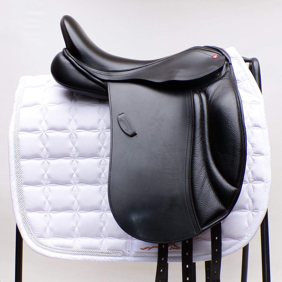 K2 Dressage Saddle - HOOP TREE - 16.5" Wide (Adjusta Model) Black (SKU ...